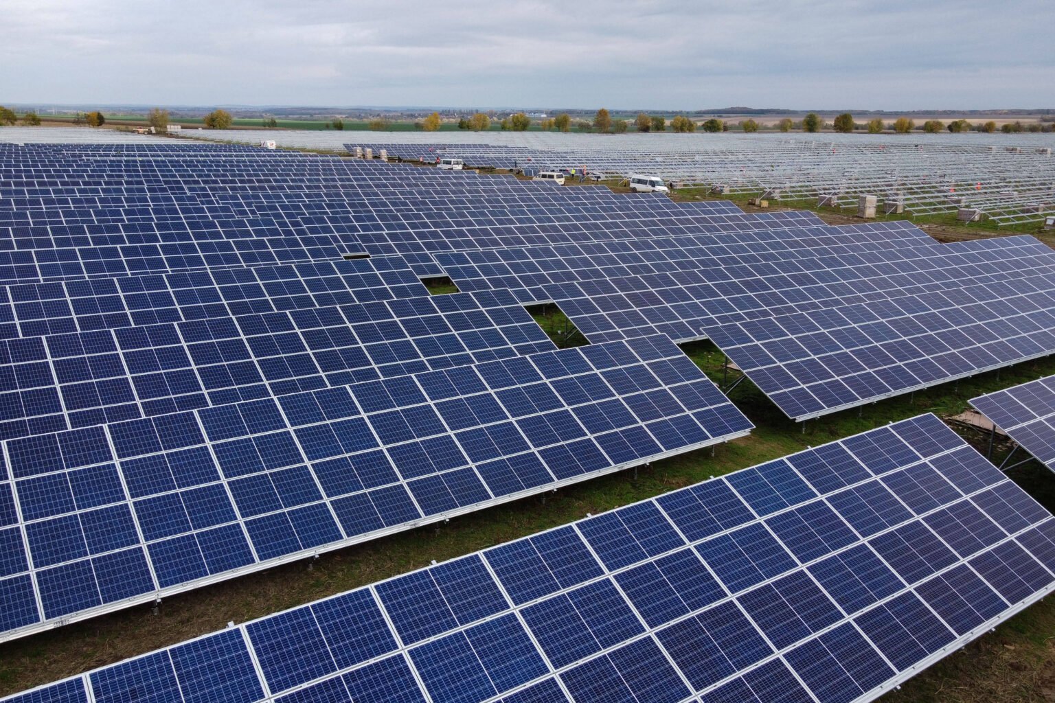 The Difference Between Photovoltaic Modules And Batteries